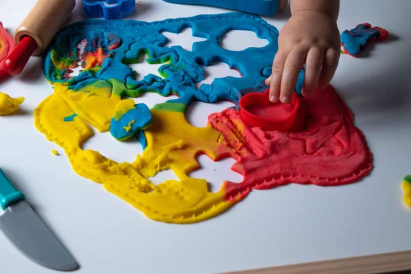 Easy Homemade Play Dough - Mandi of the Mountains