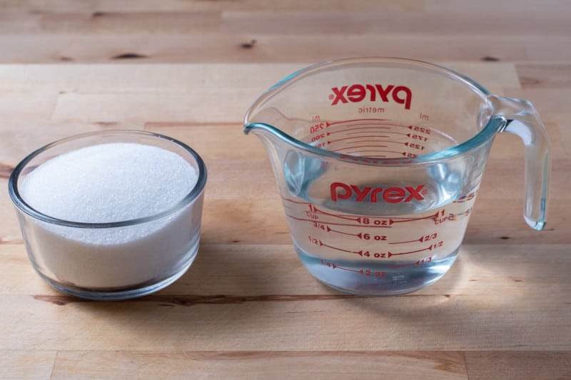 Easy Simple Syrup Recipe - Mandi of the Mountains