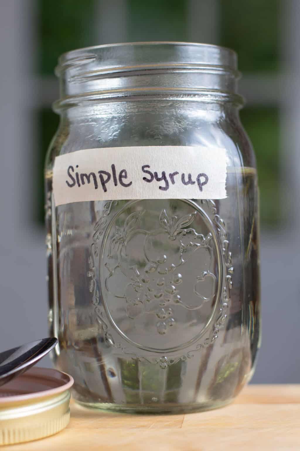 Easy Simple Syrup Recipe - Mandi of the Mountains