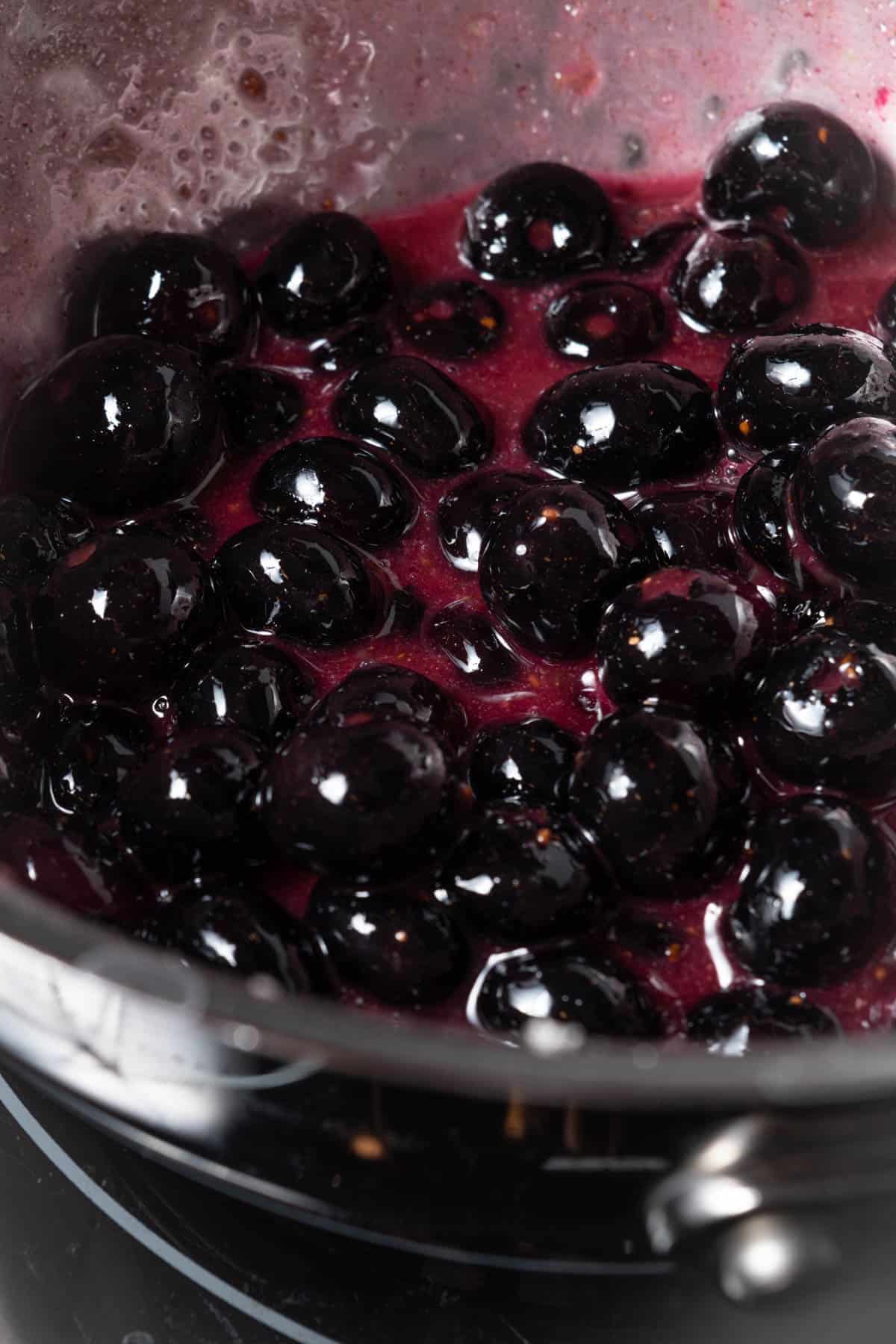 Blueberry Mini Pie Pops (Star Shaped) - Mandi of the Mountains
