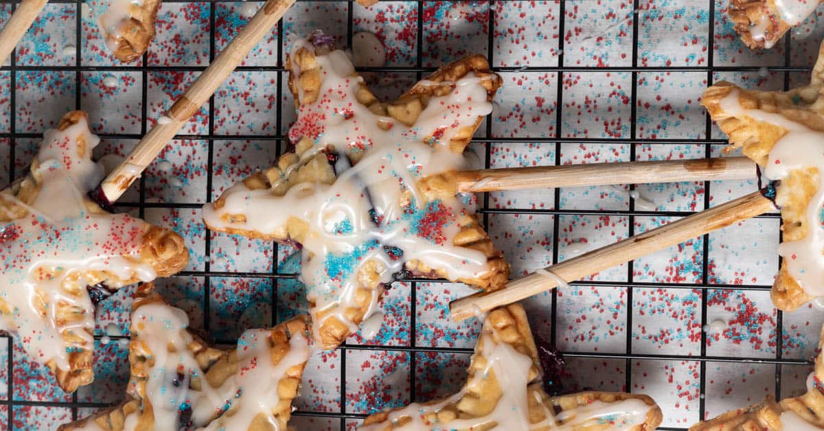 Blueberry Mini Pie Pops (Star Shaped) - Mandi of the Mountains