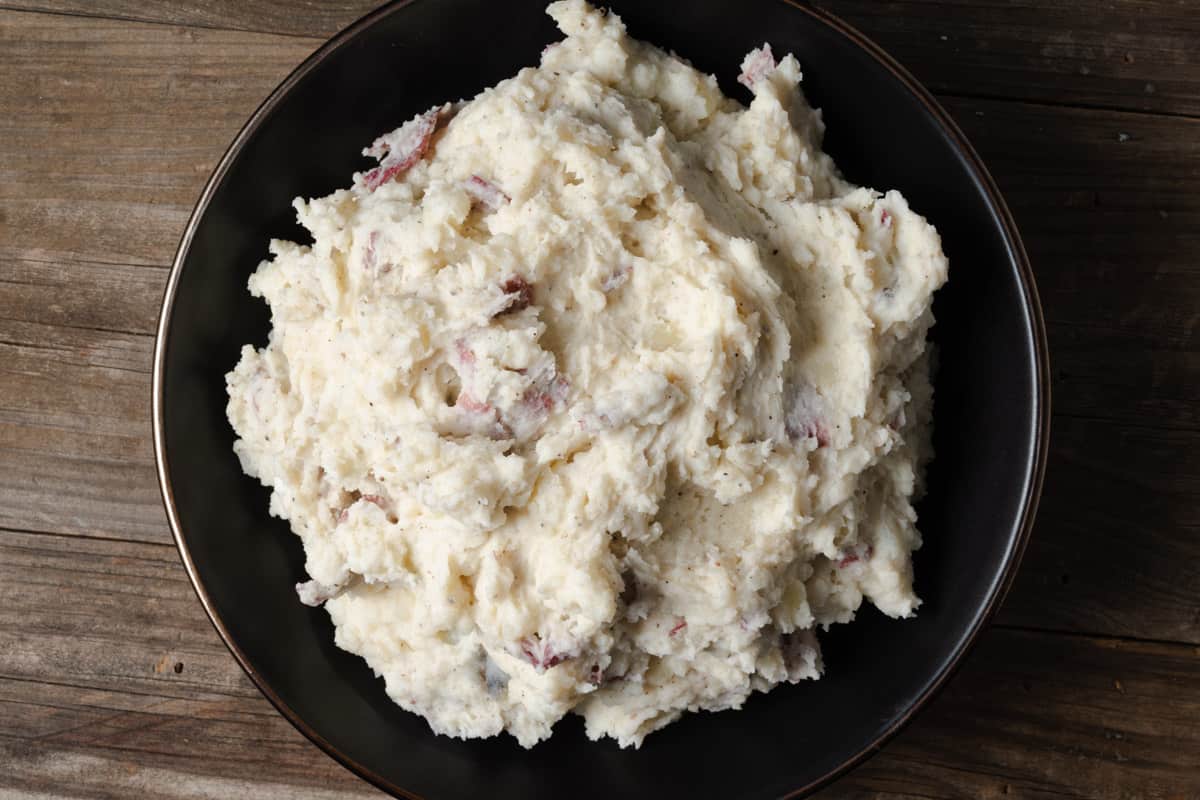 Creamy Smashed Potatoes with Sour Cream - Mandi of the Mountains