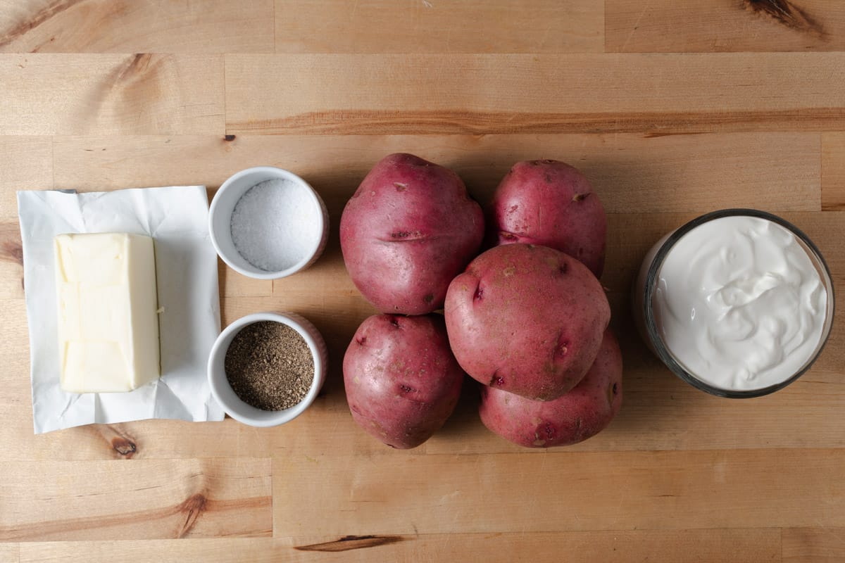 Creamy Smashed Potatoes with Sour Cream - Mandi of the Mountains