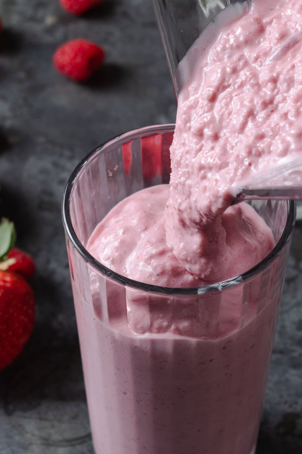 Pink Smoothie (Berry & Yogurt) - Mandi of the Mountains