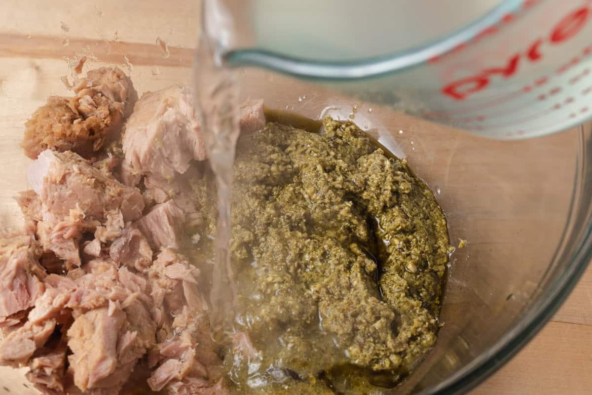 Tuna Pesto Pasta (Easy 4 Ingredient Recipe) - Mandi of the Mountains