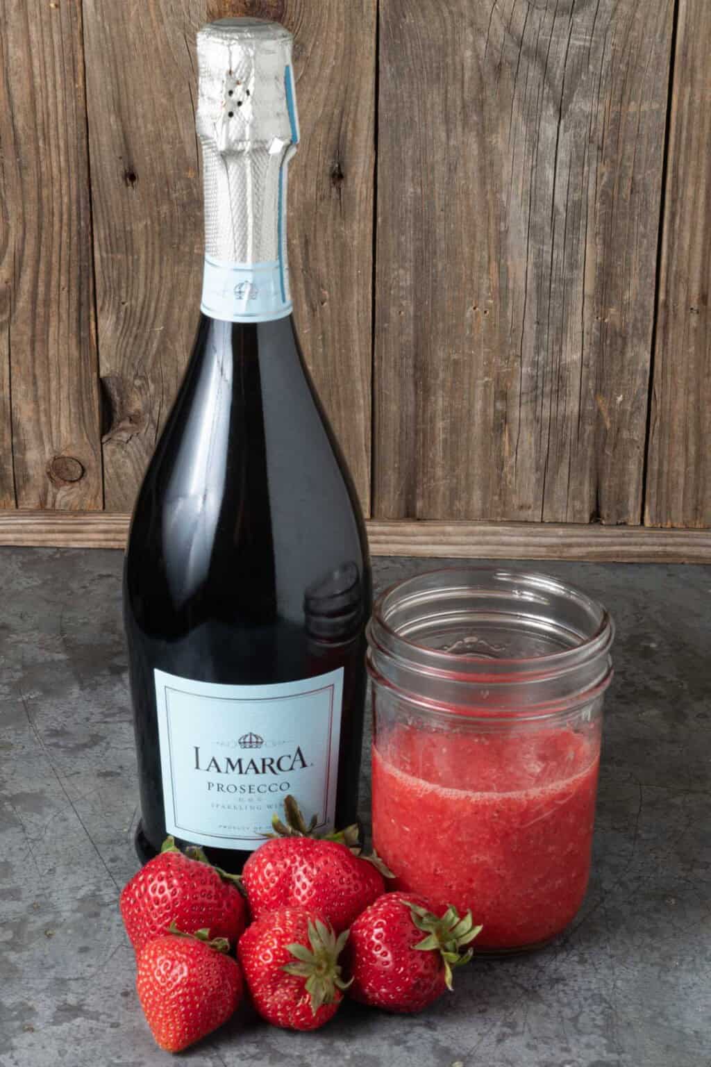 Rossini (Strawberry and Prosecco Cocktail) - Mandi of the Mountains